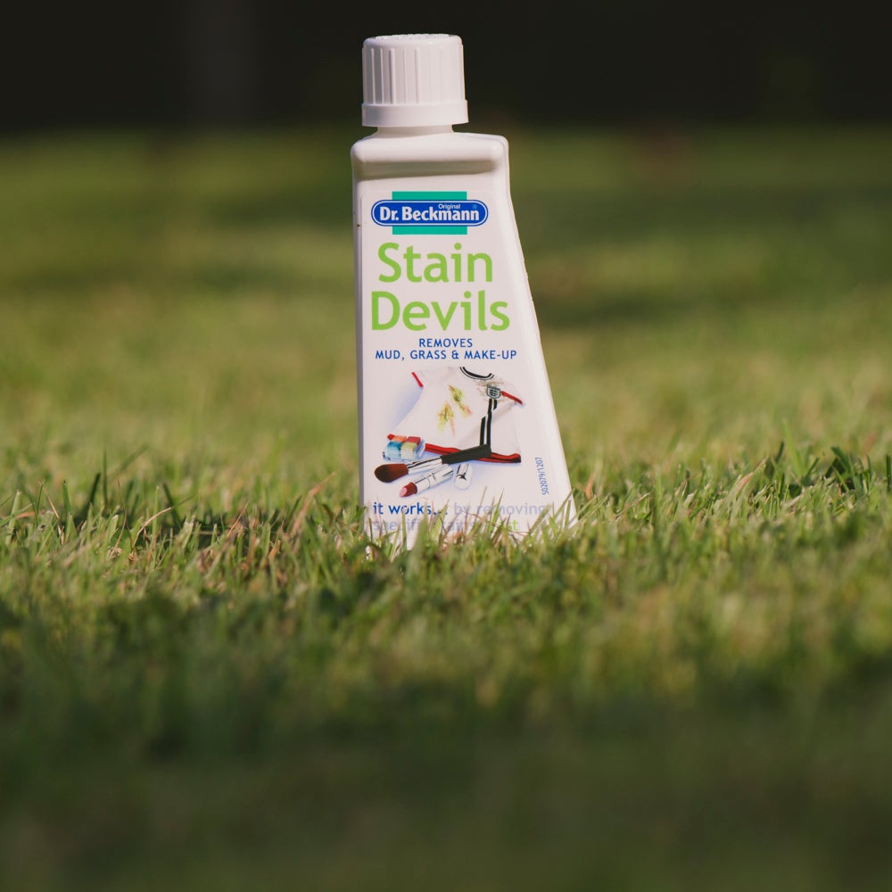 Dr Beckmann Stain Devils – Mud, Grass & Make-Up | Fixed by Dave